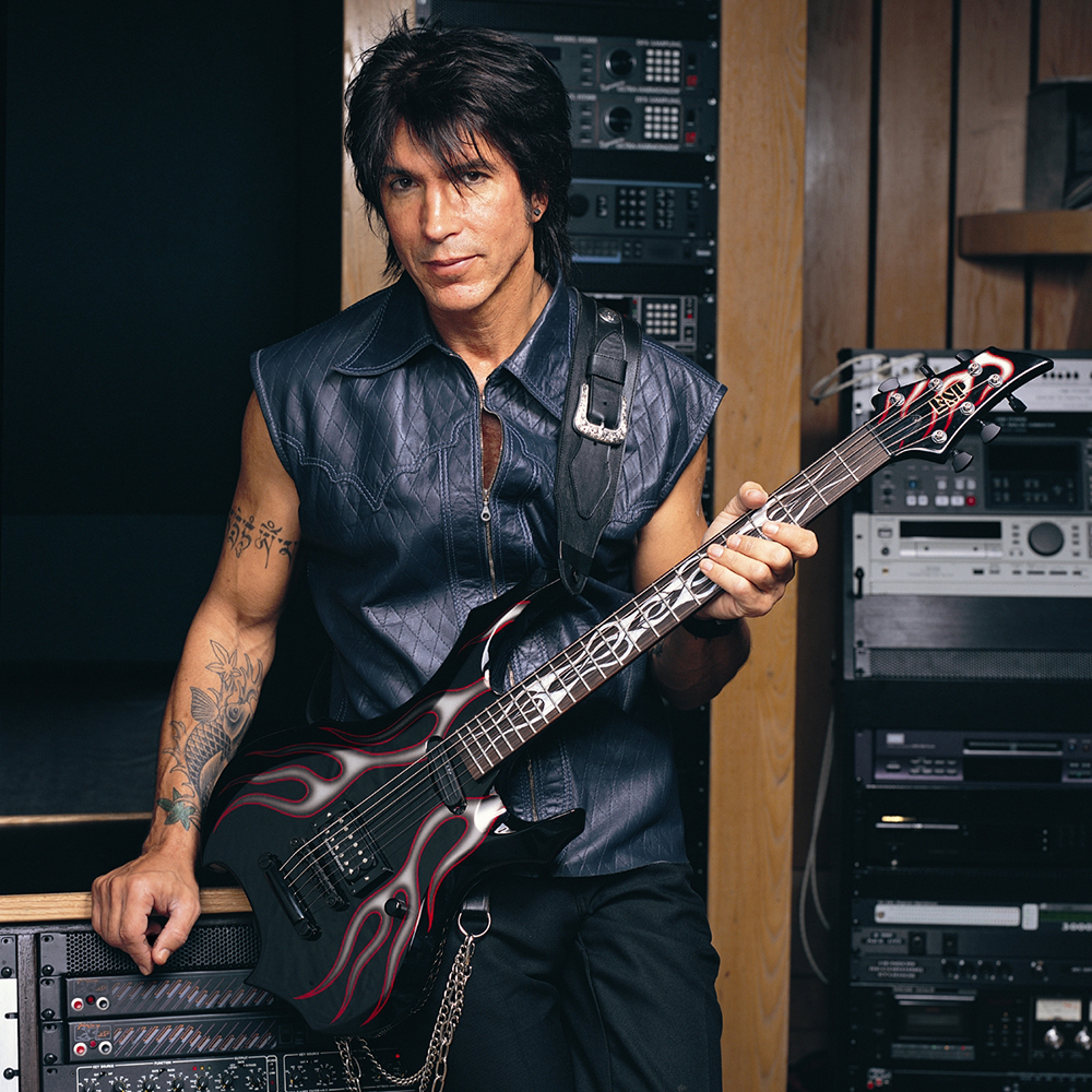 George Lynch | portALTERNATIVO